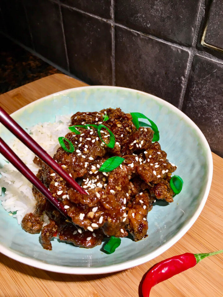 Crispy Honey Garlic Beef - Easy - fed by sab