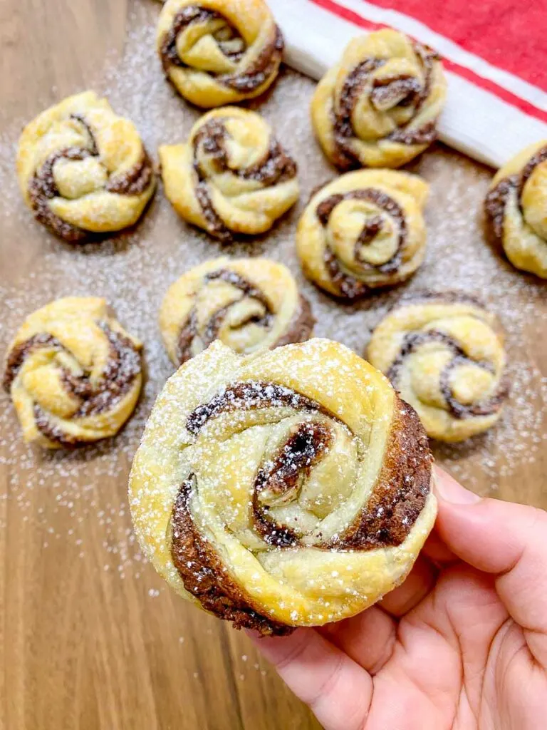 Nutella Twist Pastries (3 Ingredient!) - fed by sab