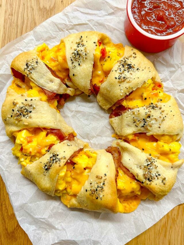 Bacon Egg and Cheese Breakfast Ring - fed by sab
