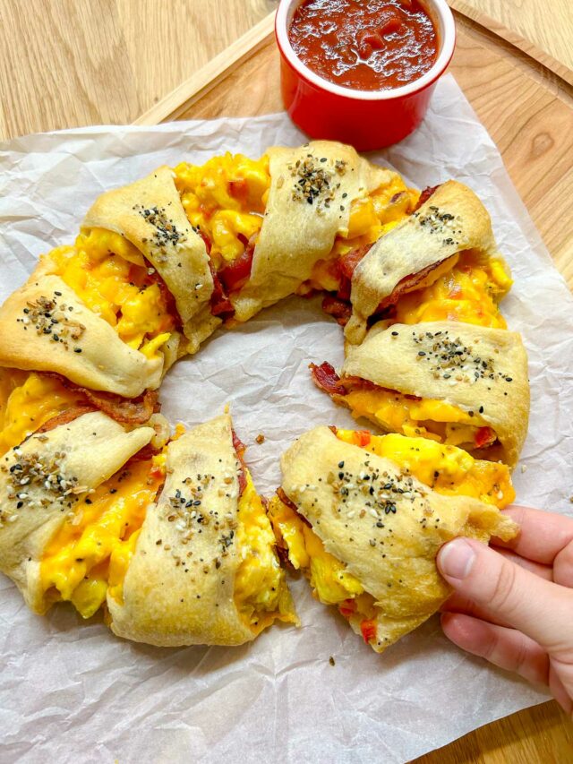 Bacon Egg and Cheese Breakfast Ring - fed by sab
