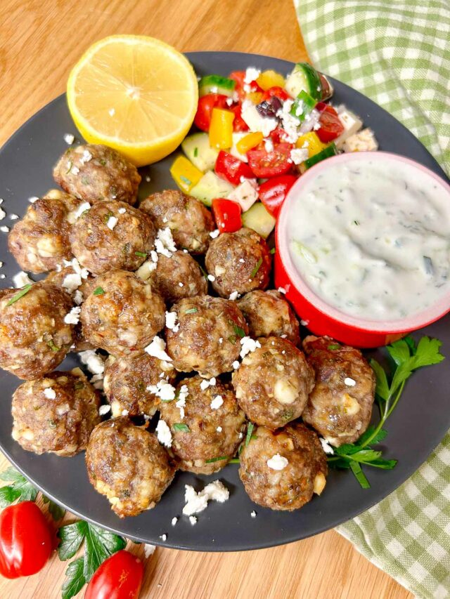 Greek Meatballs (Keftedes) - fed by sab