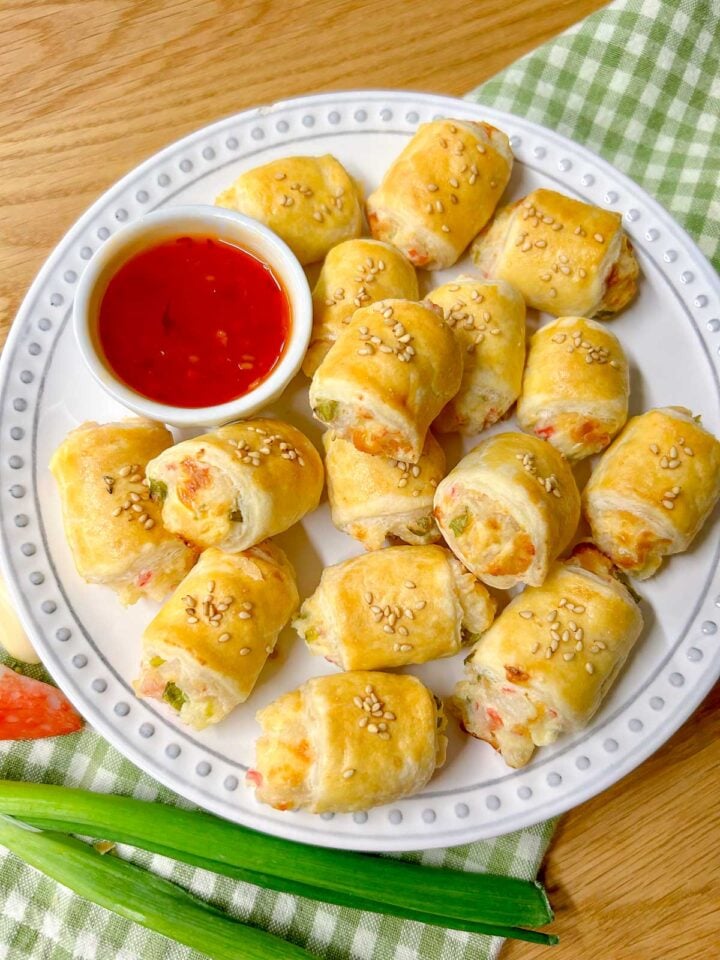 Crab Rangoon Puffs - fed by sab