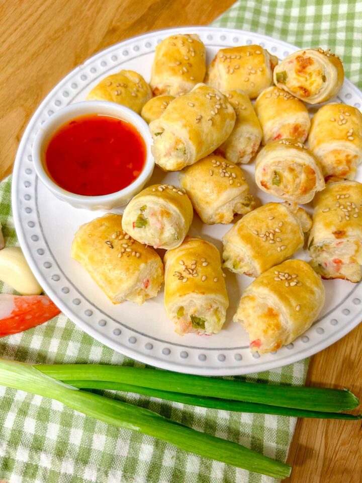 Crab Rangoon Puffs - fed by sab