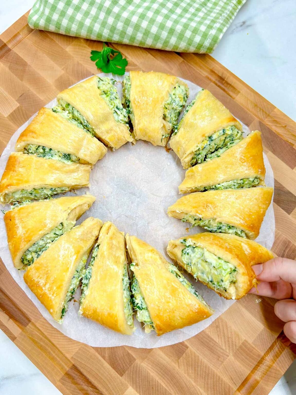 Spinach Artichoke Dip Ring - fed by sab
